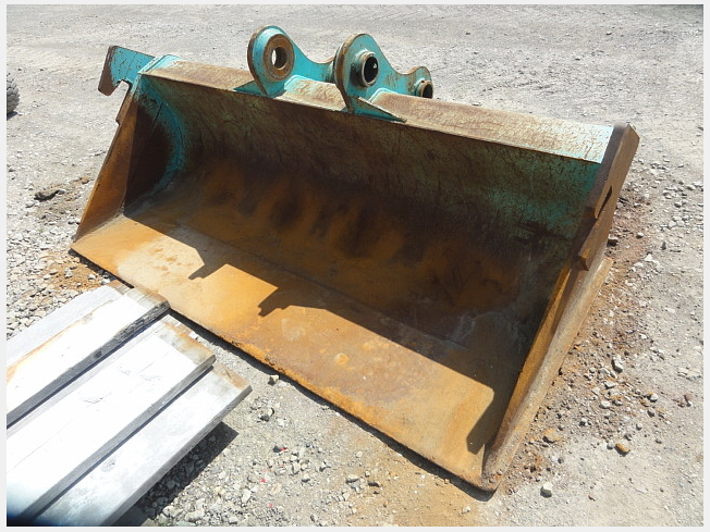 KOBELCO Slope bucket (Attachments(Construction)) at Hokkaido, Japan ...