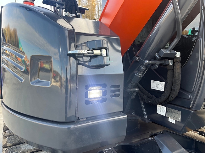 HITACHI ZX75USK-5B (Excavators) at Osaka, Japan | Buy used HITACHI ZX75USK-5B (Excavators) at Osaka, Japan | Buy used